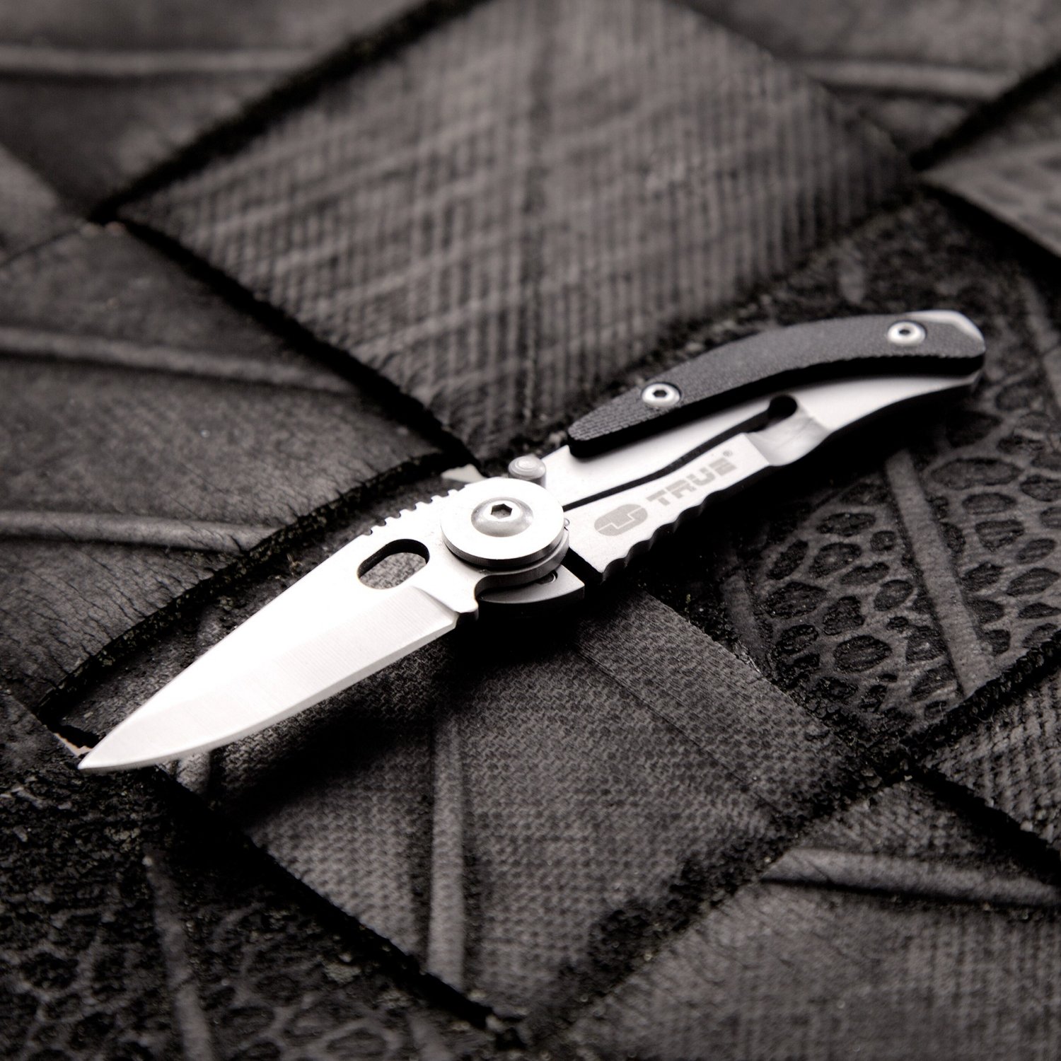 True Utility Skeleton Knife | Academy