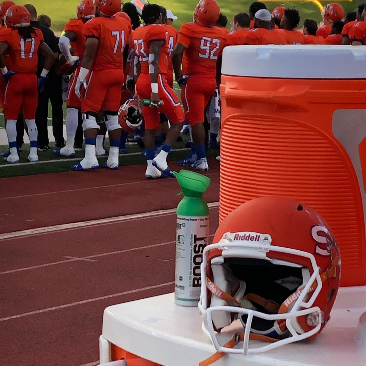 Boost Oxygen Portable Container | Academy