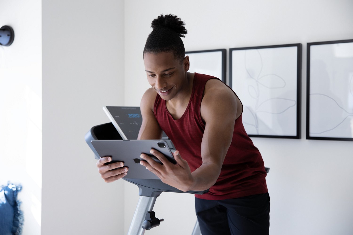 ProForm Sport 3.0 Smart Folding Treadmill with 30-day iFit Subscription ...