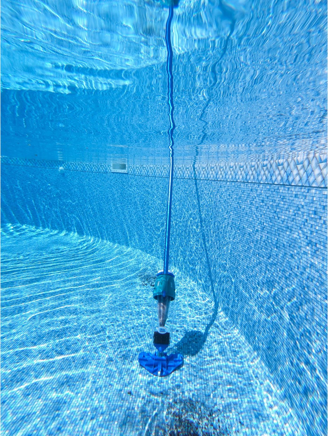 Blue Wave Pool Blaster Fusion PV-10 Hand-Held Lithium Cleaner | Academy