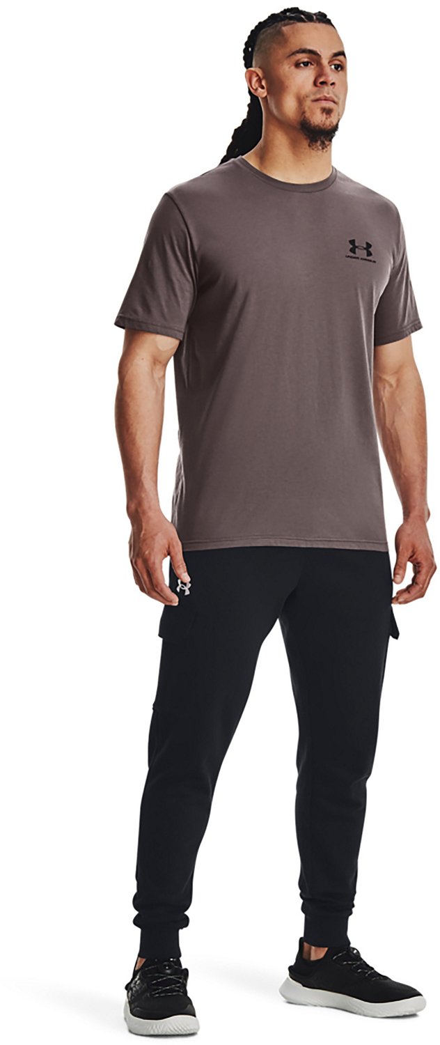 Under Armour Men's Sportstyle Left Chest Graphic T-shirt | Academy