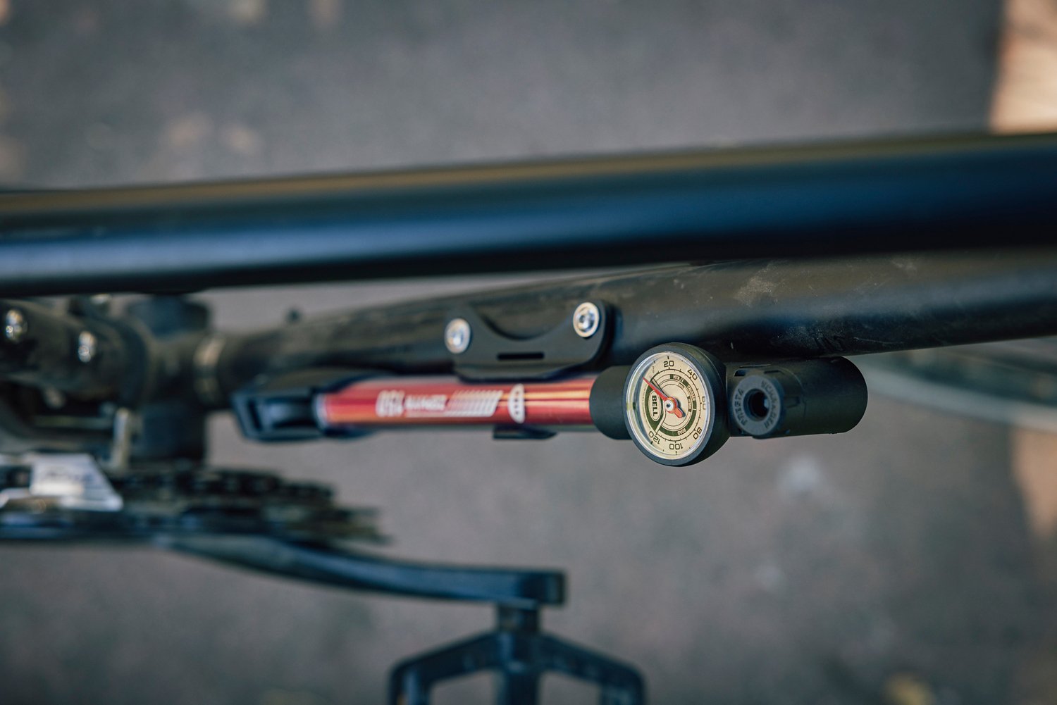 Bell Zephyr 150 Bicycle Frame Pump | Academy