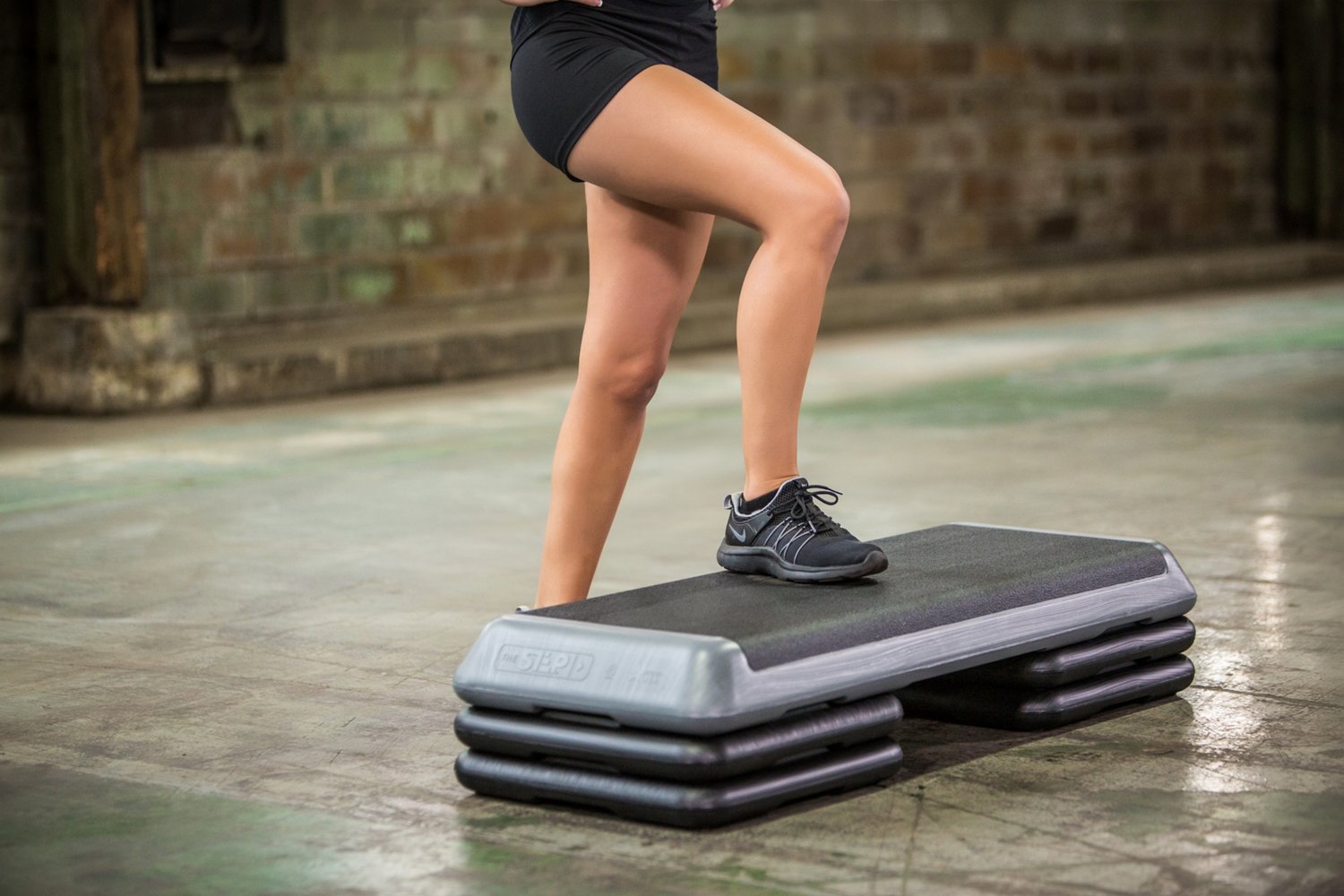 The Step Health Club Size Platform - 4 Risers | Academy