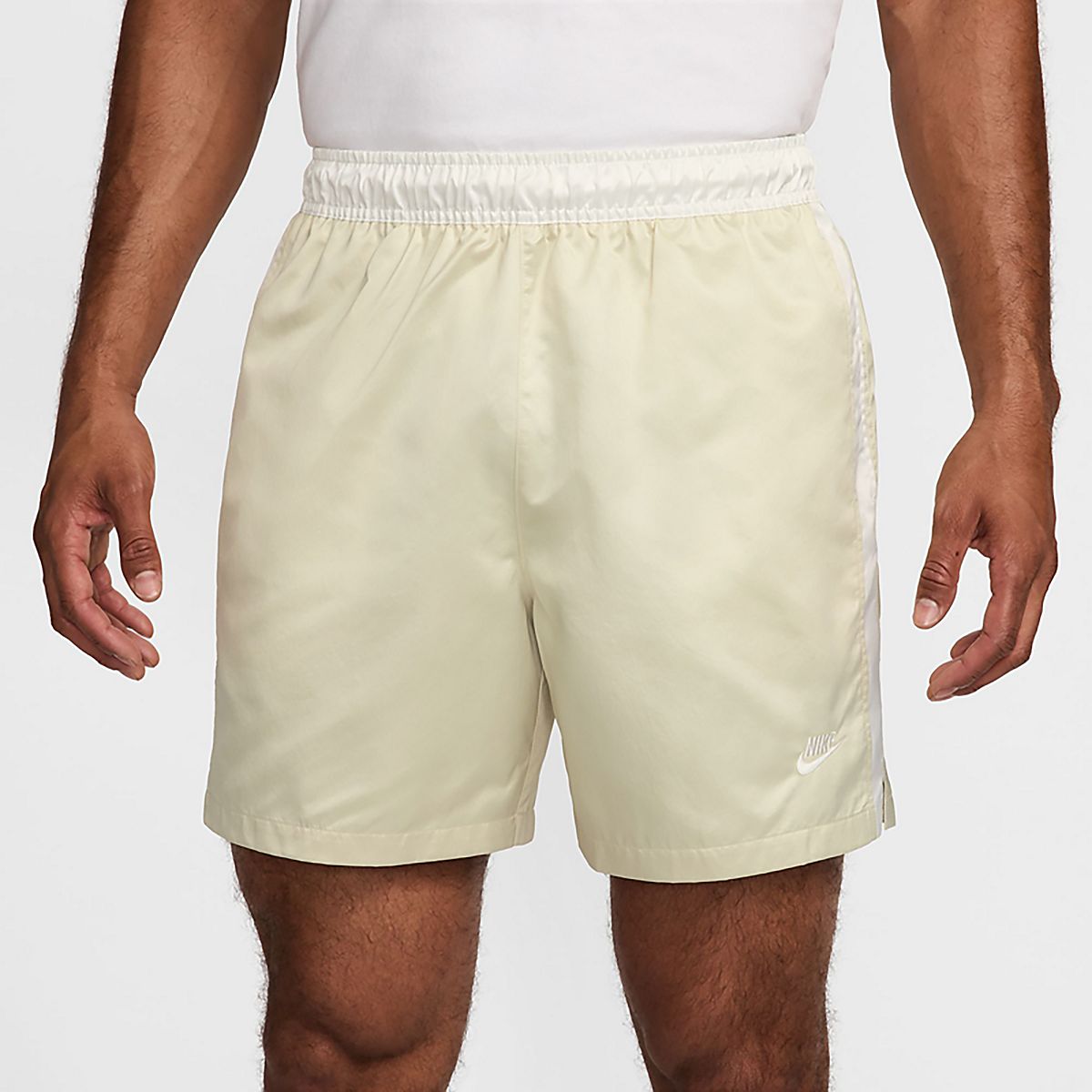 Nike Men's Sportswear Club Flow Football Shorts 6 in | Academy