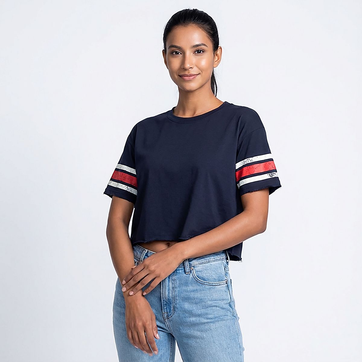 New Era Women's Atlanta Braves Raw Edge Throwback Cropped Graphic T ...