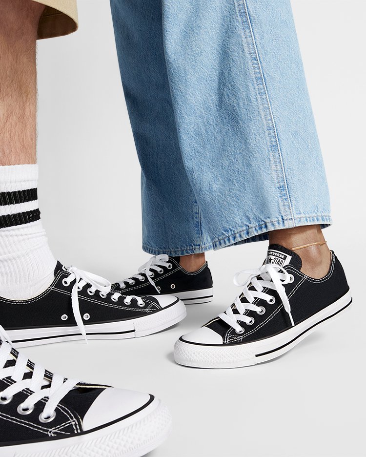 Converse Men's Chuck Taylor All-Star Classic Low Top Shoes | Academy